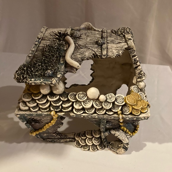 Fish | Aquarium Treasure Chest Decor Large | Poshmark